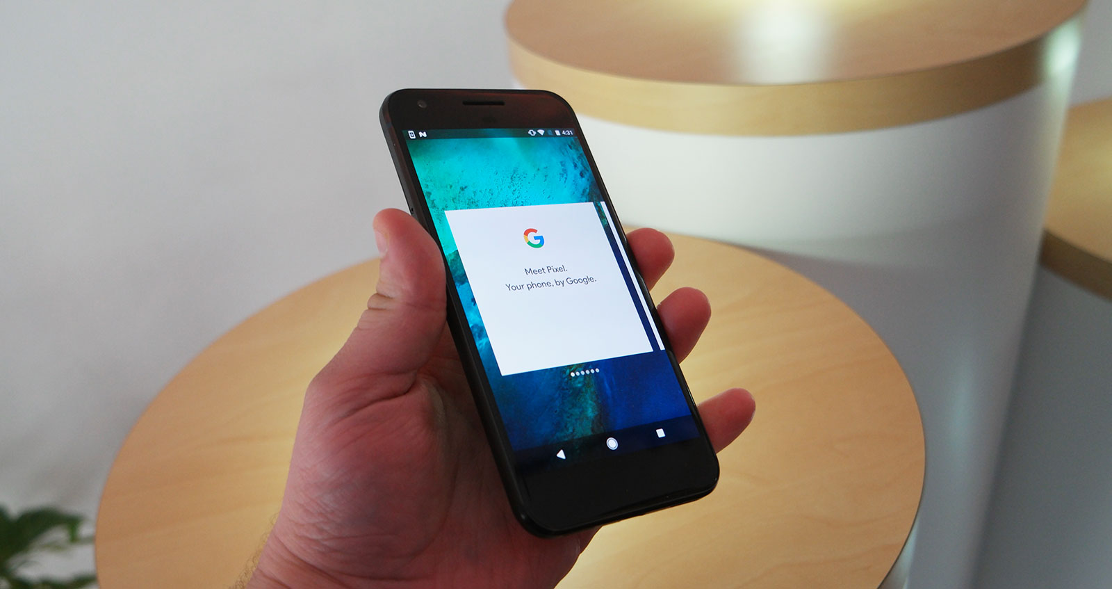 Google announces Pixel phones, we go hands-on – Pickr
