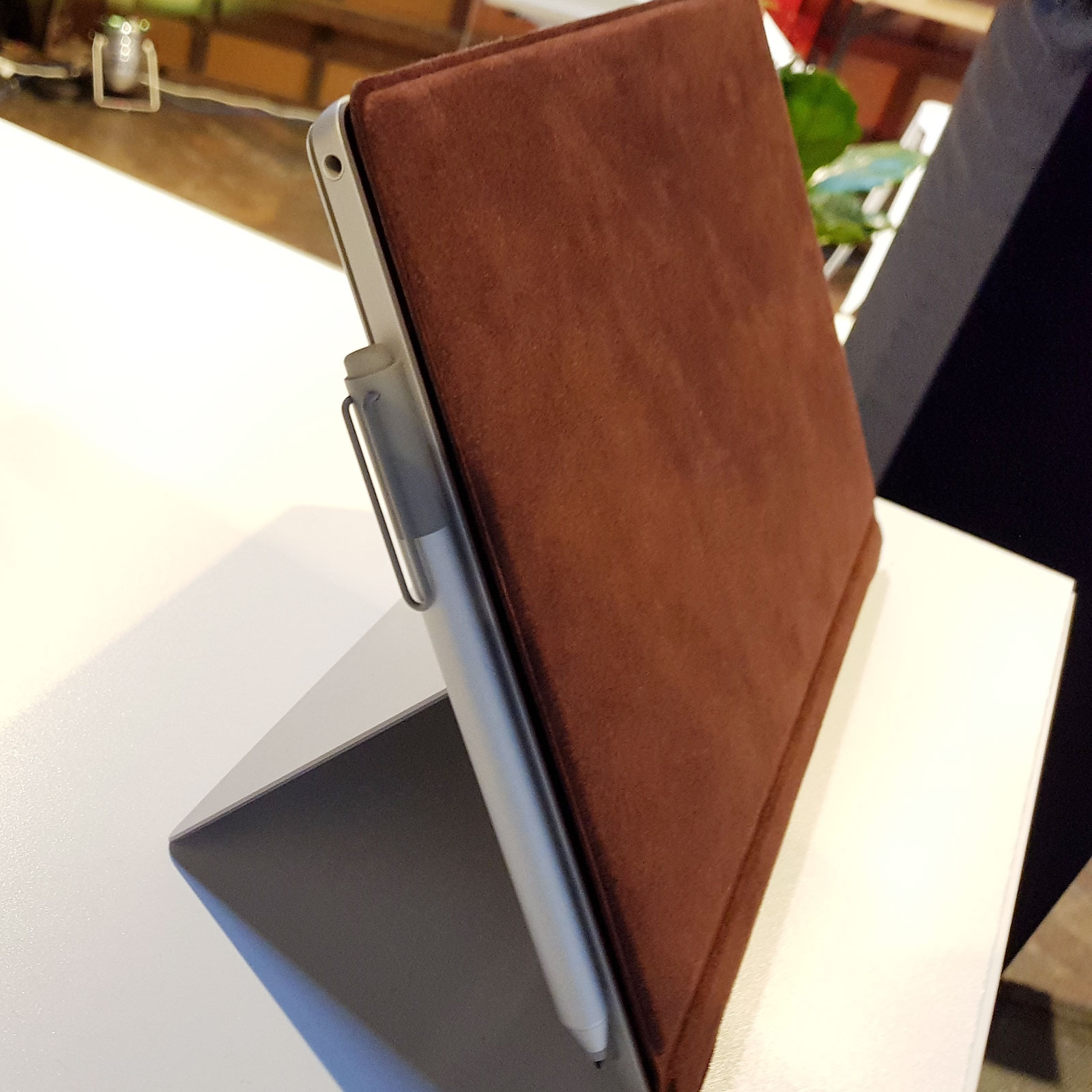 Microsoft's new Surface computers arrive, we go hands-on – Pickr