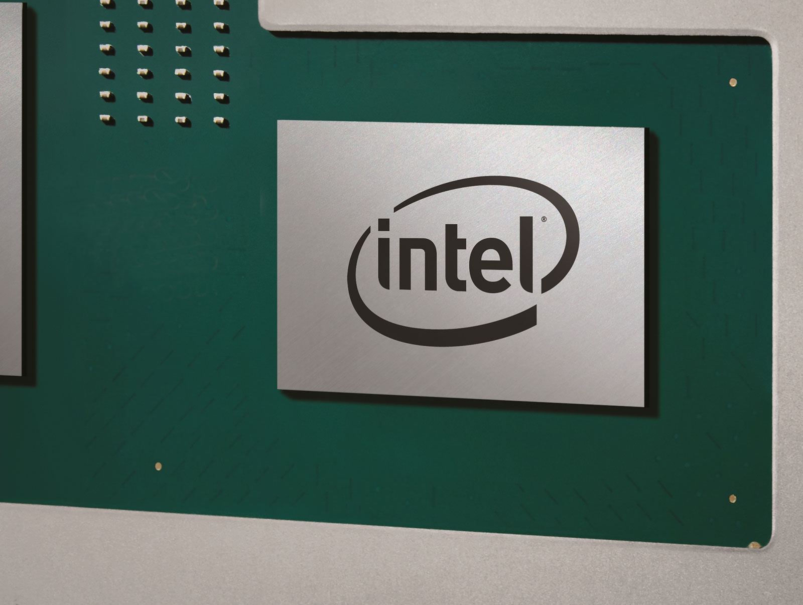 Intel, AMD come together for a better laptop chip – Pickr