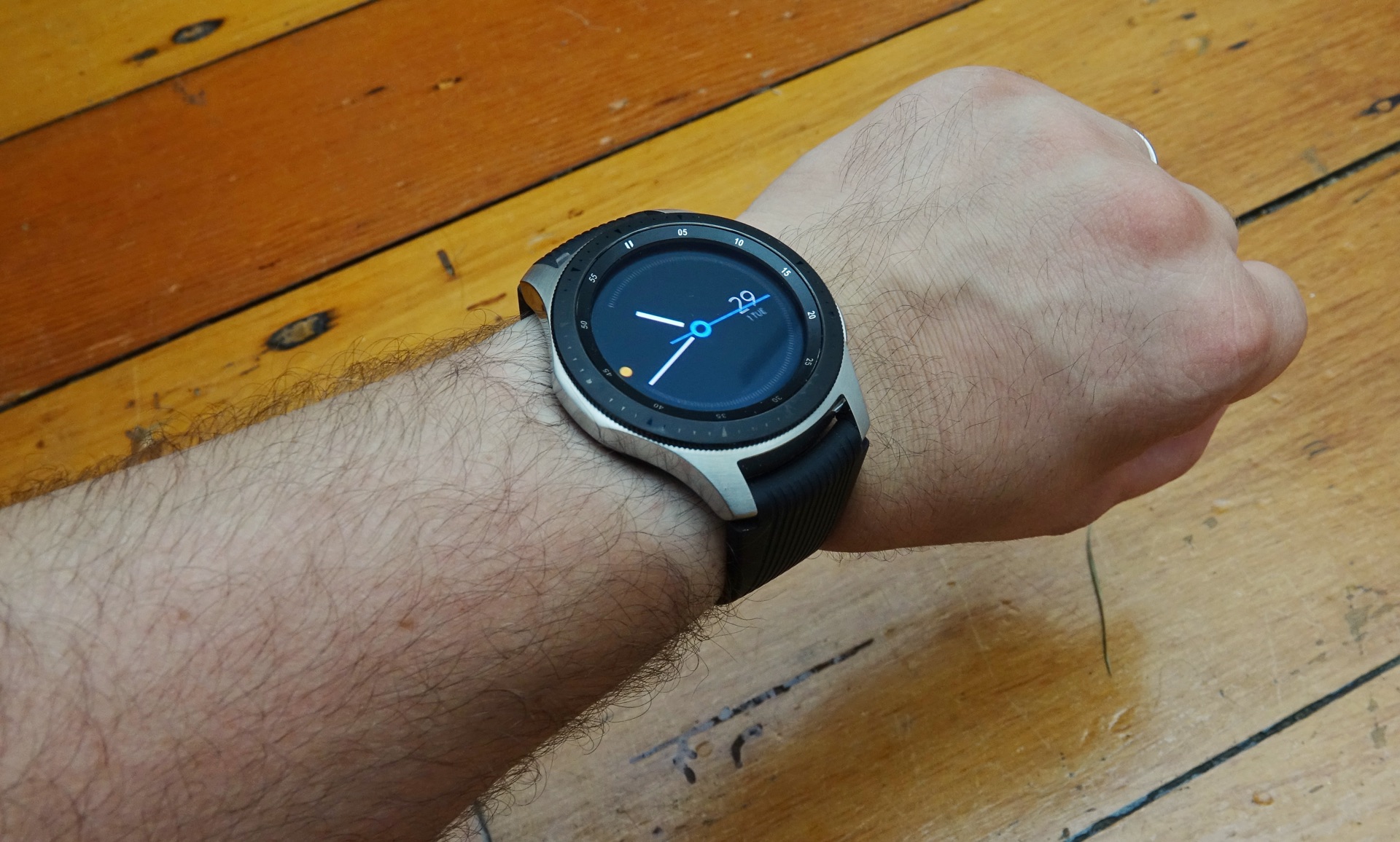 Review: Samsung Galaxy Watch 46mm (R800) – Pickr