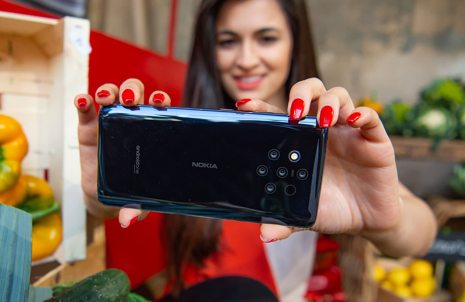 Nokia ready with a world-first five camera phone – Pickr