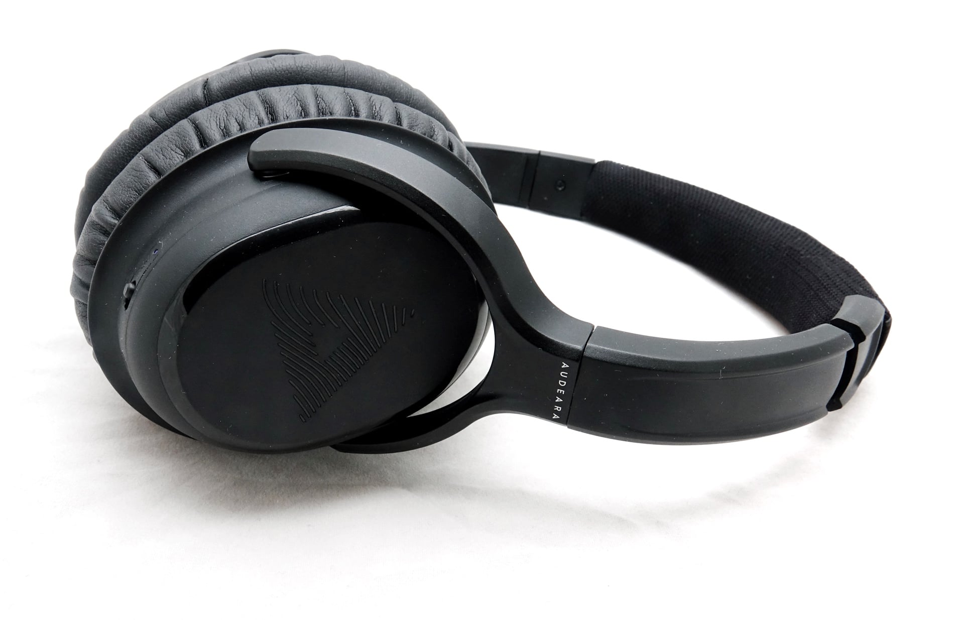 Review: Audeara A-01 active noise cancellation headphones – Pickr