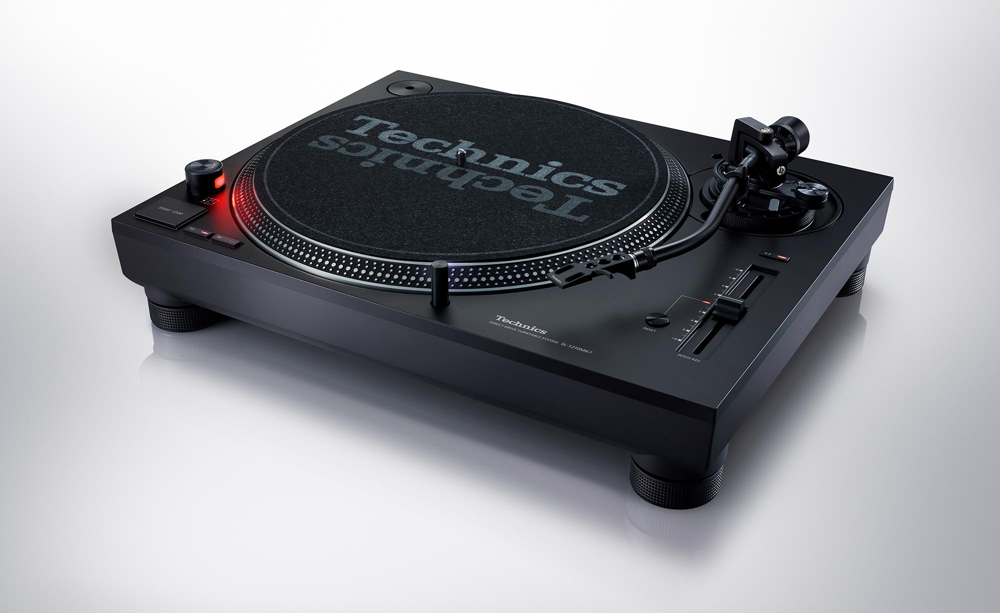 Technics spins up Australia with turntables, headphones – Pickr