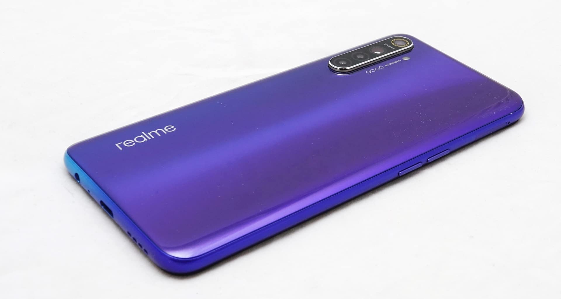 Review: Realme XT (RMX1921) – Pickr