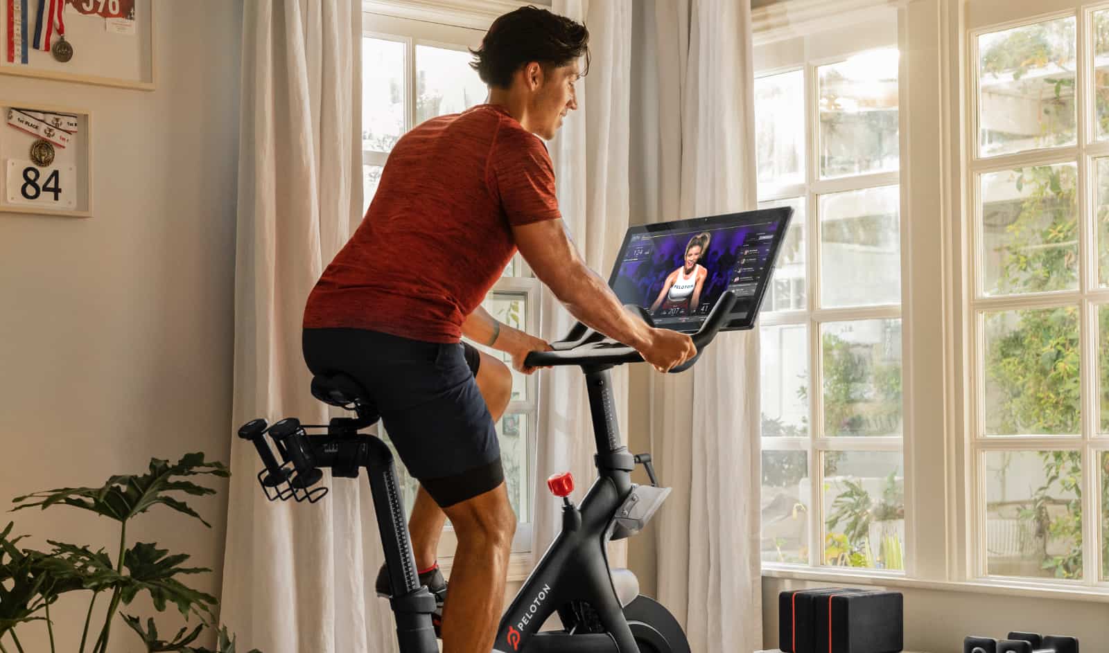 Peleton's tech Bike to roll into Australia this year – Pickr