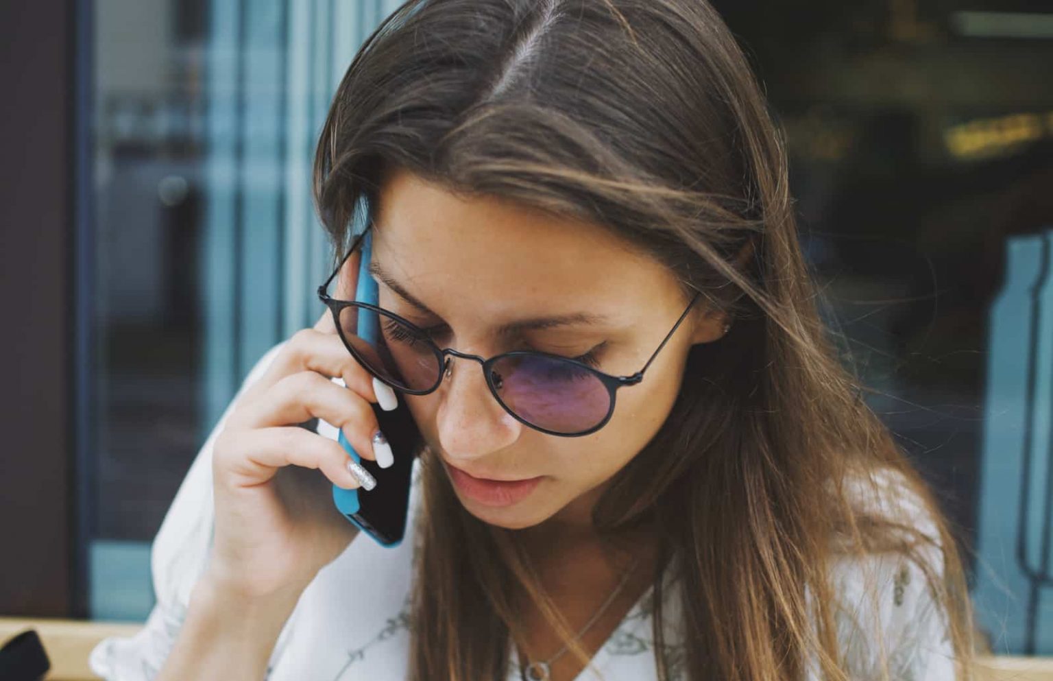 Criminals set Telstra customers up with discount scams – Pickr