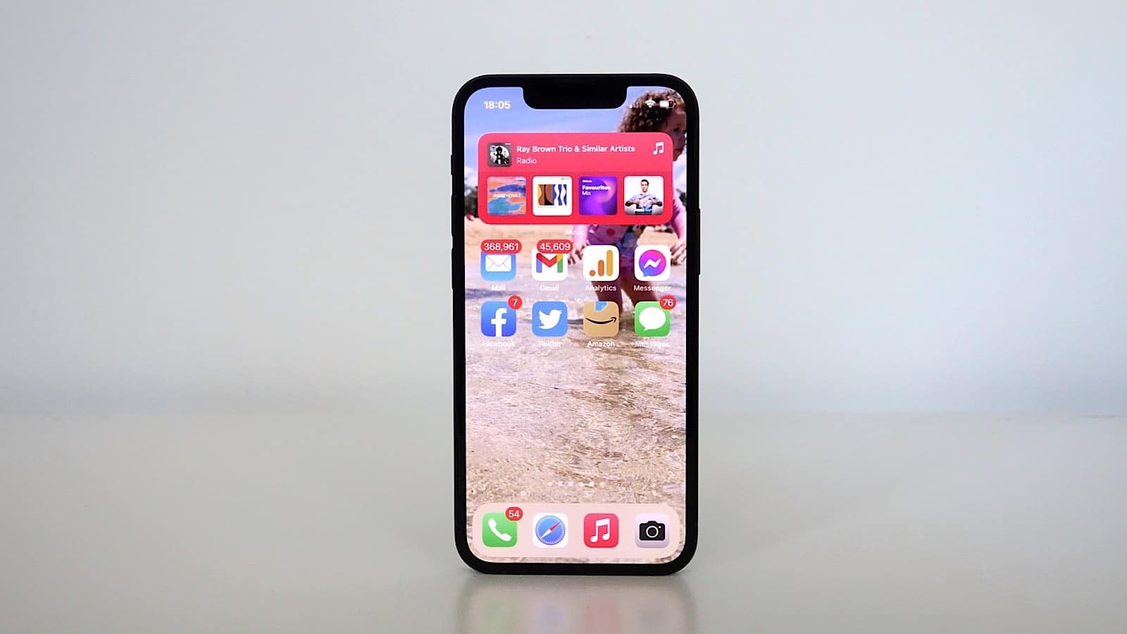 Apple iPhone 13 Mini review – Pickr