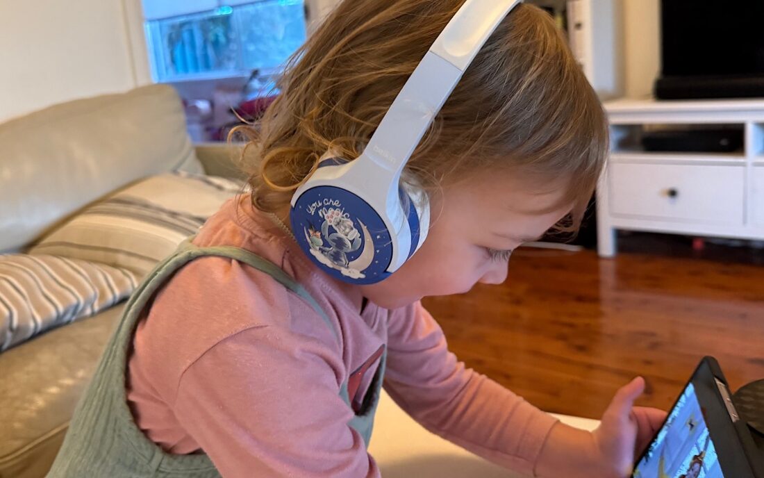 Belkin experiments with a Stitch edition of kids headphones – Pickr