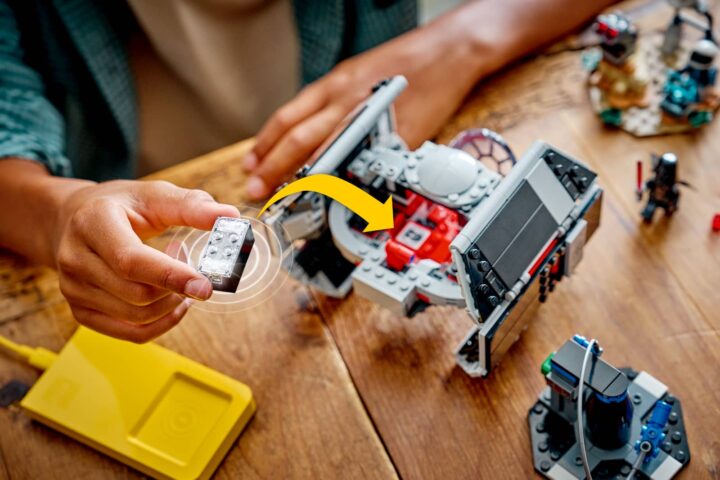 Lego introduces the Smart Brick for screen free play – Pickr