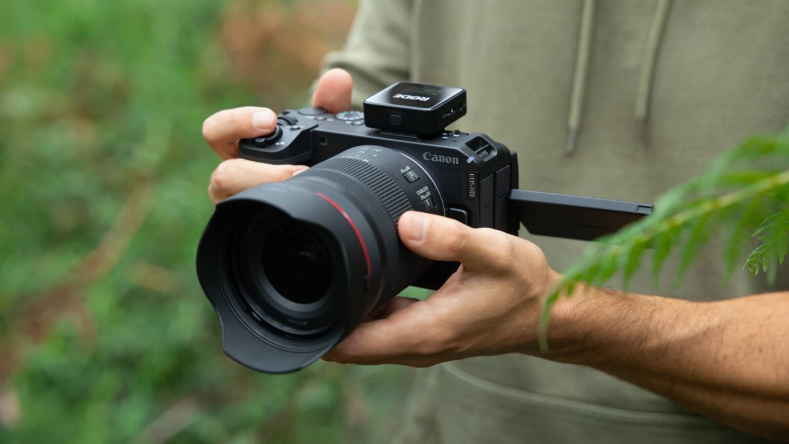Canon makes its cinema-style EOS portable in R6 V – Pickr
