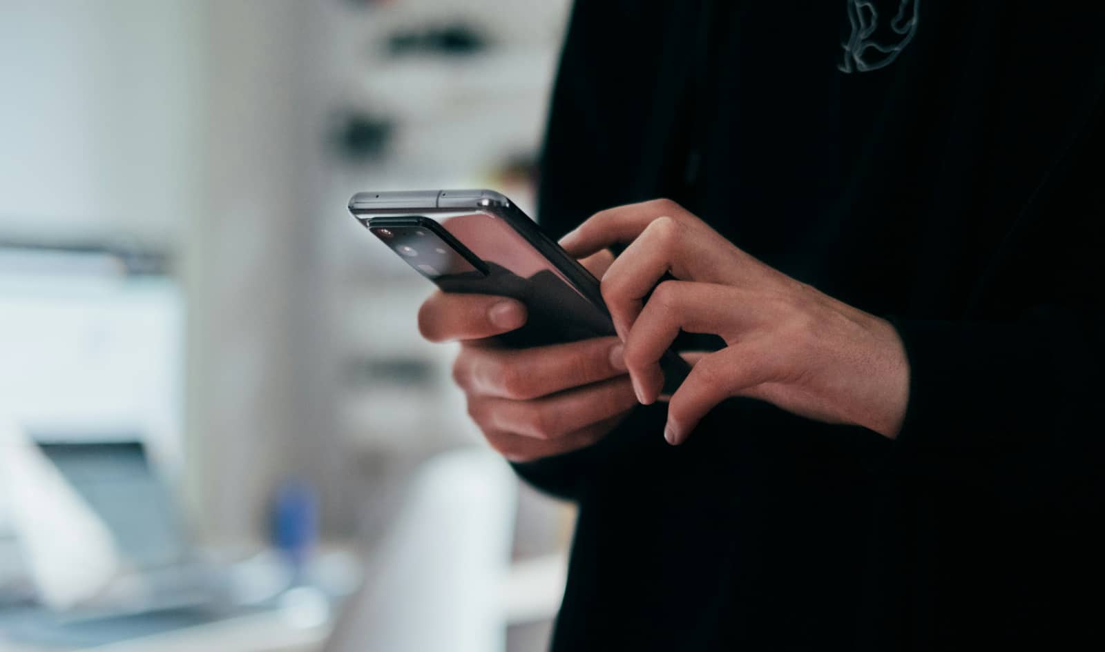 Personal data at risk trusting public WiFi on name alone – Pickr